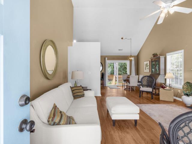 109 Sea Cotton Circle