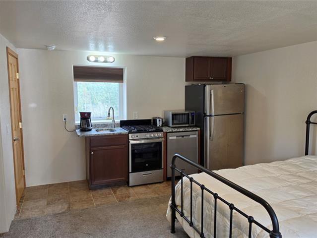 109 Sequoia Trail
