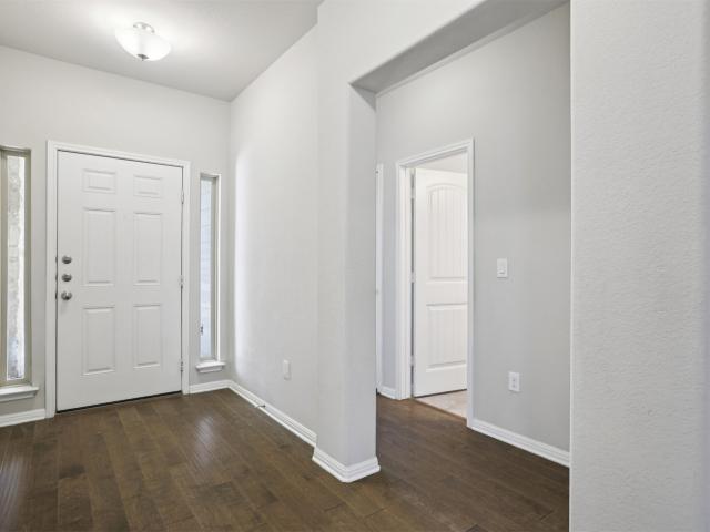 109 Serrano St, Georgetown, TX 78628 | MLS #3370