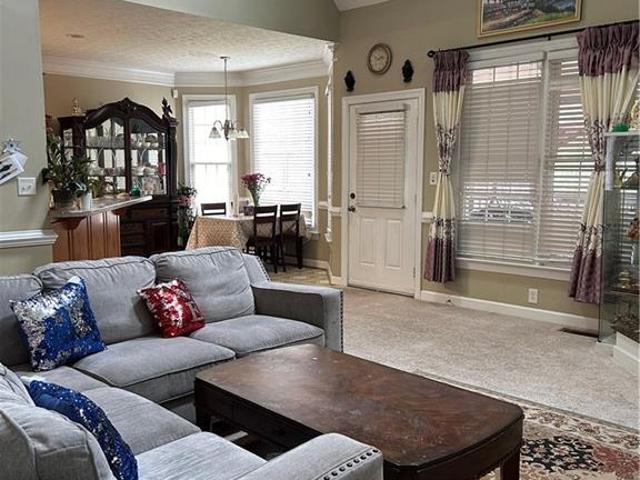 109 Sheldon CT