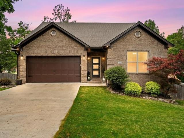 109 Sienna Lake Ln, Little Rock, AR 72210