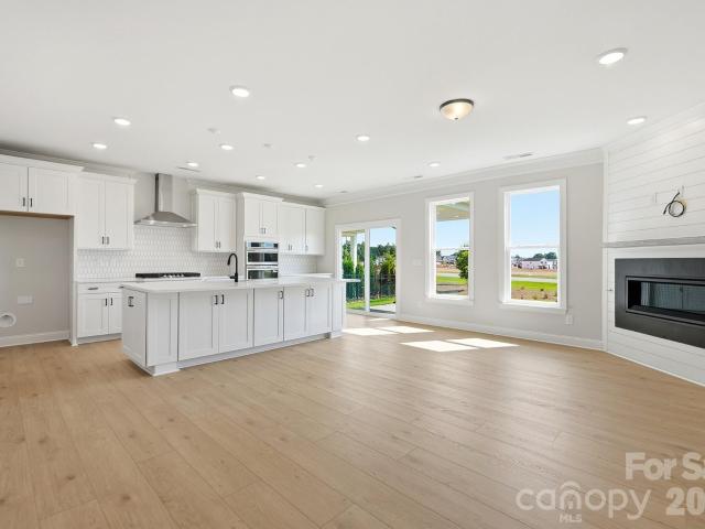 109 Spring Hollow