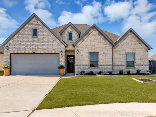 109 St Meena Ct, Fort Worth, TX 76120