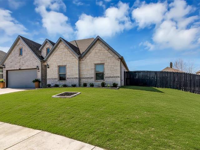 109 St Meena Ct, Fort Worth, TX 76120 | MLS #21203 | Compass