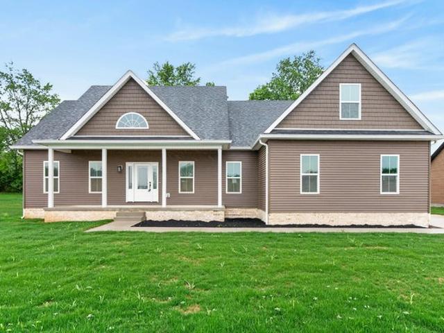 109 Stonegate Dr, Danville, KY 40422