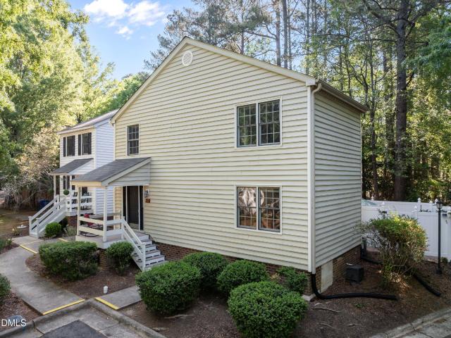 109 Sully Ct, Chapel Hill, NC 27514 | MLS #10160