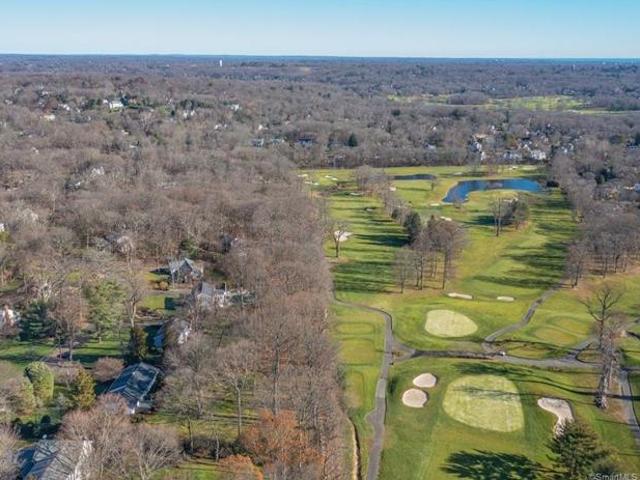 109 Sweet Briar Rd, Stamford, CT 06905
