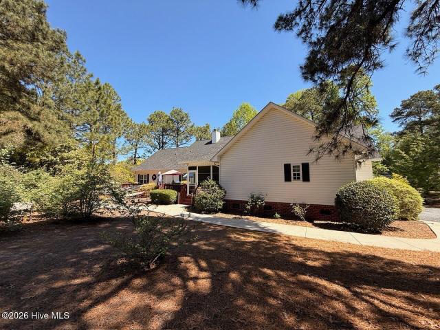 109 Sweetbriar Court