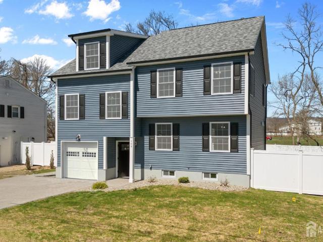 109 Pearl Place