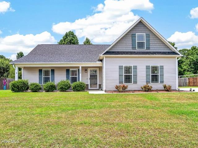 109 Pembury Way, Richlands, NC 28574