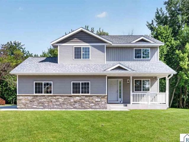 109 Peridot Ct, Mankato, MN 56001