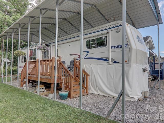 109 Pike Point # 203
