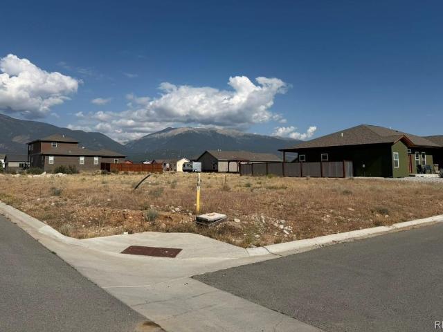 109 Pinon Jay Road