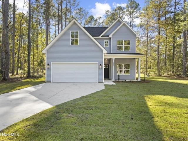 109 Plum Ct, Burgaw, NC 28425