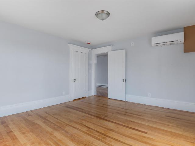 109 Pleasant St, Unit 203, Claremont, NH 03743 | MLS #5084