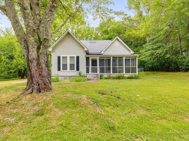 109 Price St, Bremen, GA 30110