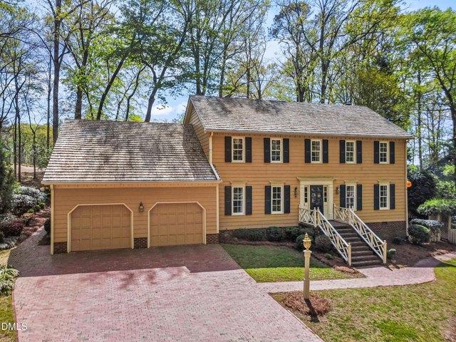 109 Queensferry Rd, Cary, NC 27511
