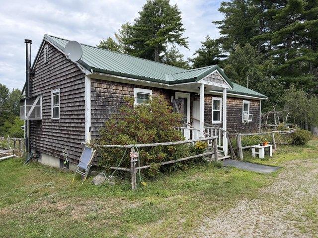 109 Route 6, Kossuth Township, ME 04490