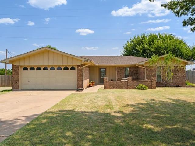 109 Royal Rd, Wichita Falls, TX 76308