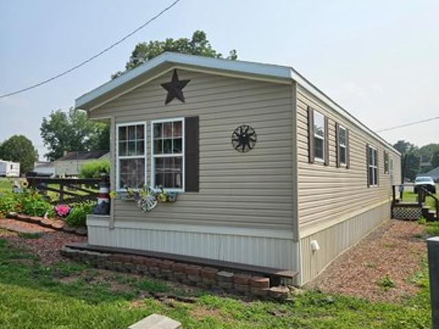 109 Rockwell Dr, Ilion, NY 13357