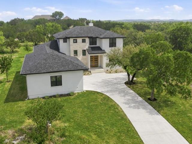 109 Rocky Summit Ct, Spicewood, TX 78669