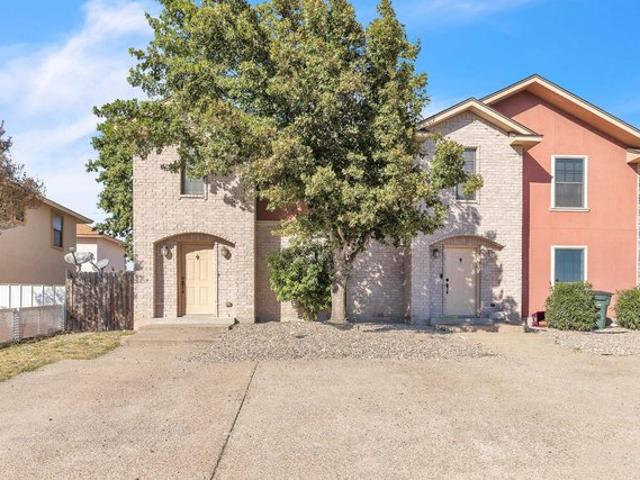 109 Ramon Cardenas Dr Apt A, Del Rio, TX 78840
