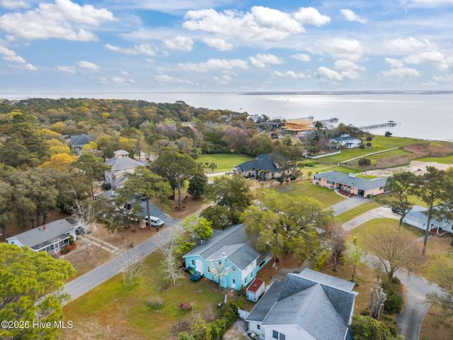 109 River Drive