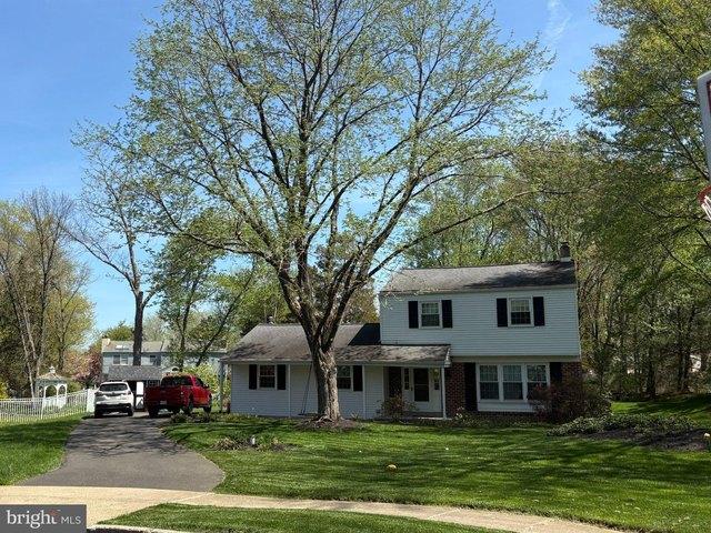 109 Richard Dr, Chalfont, PA 18914