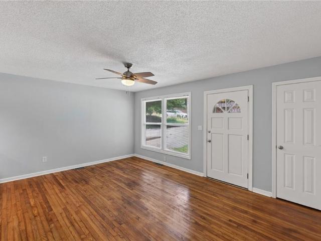 109 Ruzelle Drive SE