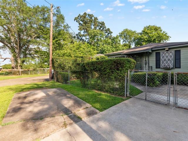 109 W 85th St, Shreveport, LA 71106 | Compass