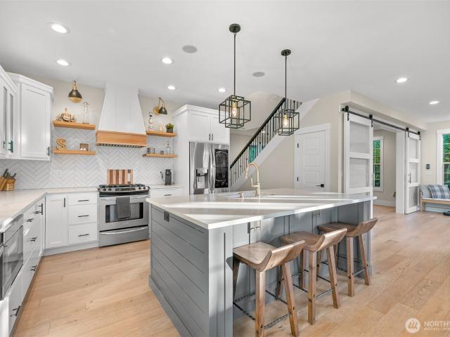 109 W 2nd Street