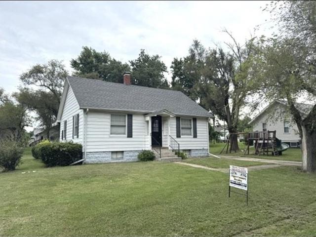 109 W Washington St, Bucklin, MO 64631