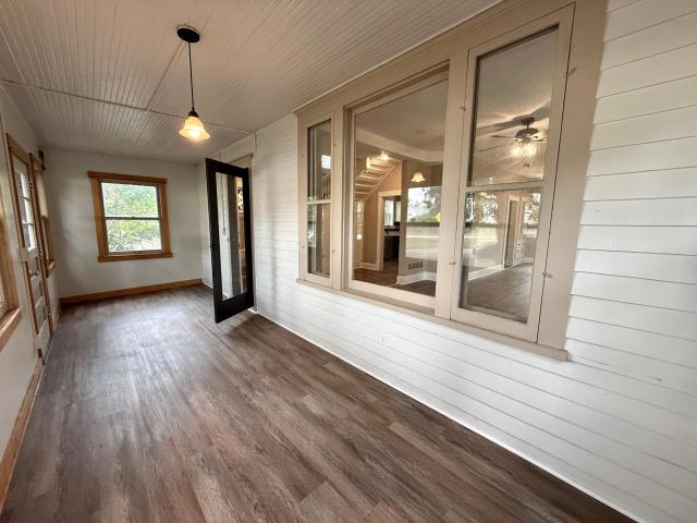 109 W Bridge Street