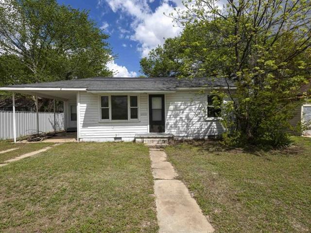 109 W Hickory Ave, Duncan, OK 73533