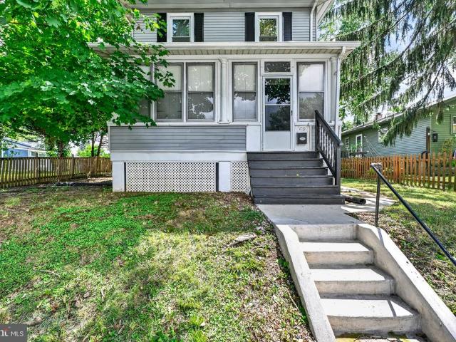 109 W Hilltop Road