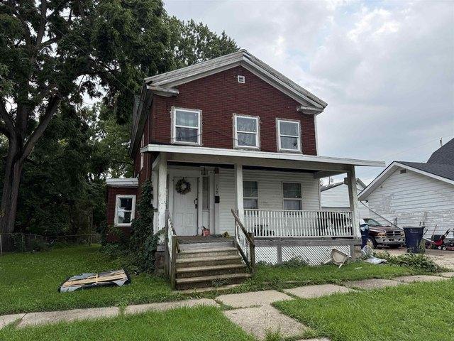 109 W Holmes St, Janesville, WI 53548