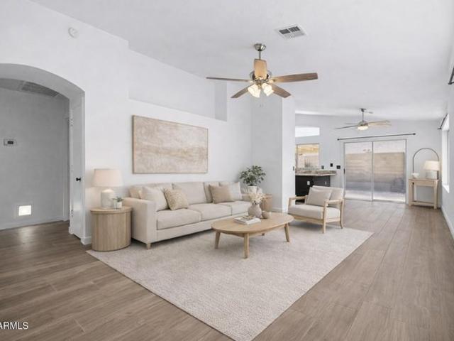 109 W Mohawk Dr, Phoenix, AZ 85027