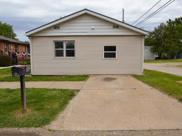 109 W Pine Street