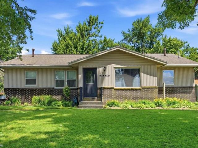 109 W Southridge Rd, Marshalltown, IA 50158