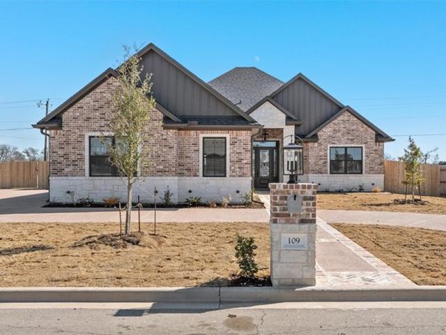 109 Waterview Ln, Robinson, TX 76706