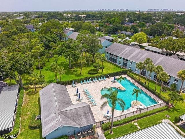 109 Wading Bird Cir Apt 206, Naples, FL 34110