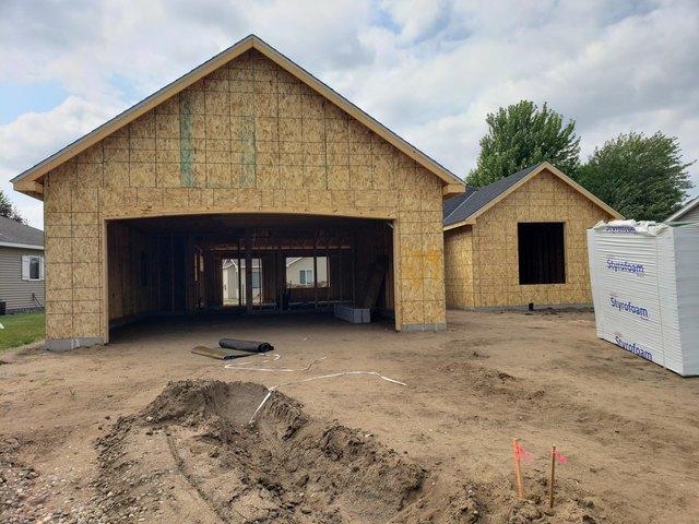109 Weeping Willow Cir, Waite Park, MN 56387