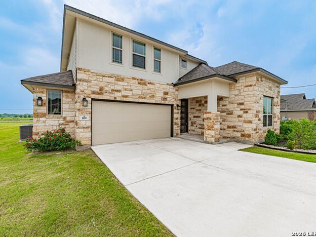 109 Willow Oak Trl