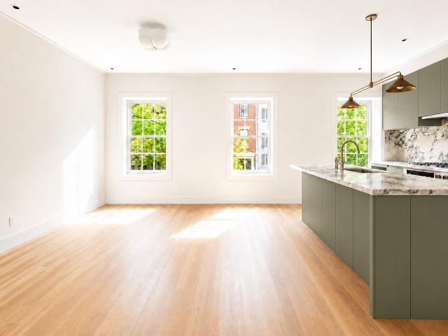 109 WILLOW Street 2