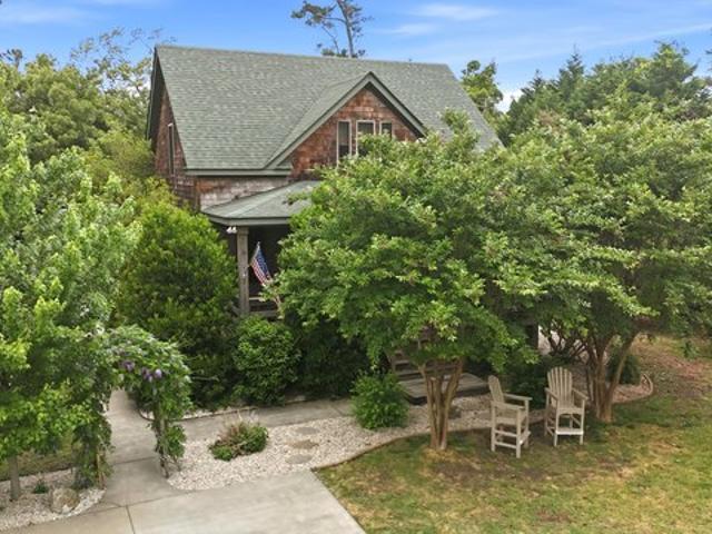 109 Willett Tillett Rd, Manteo, NC 27954