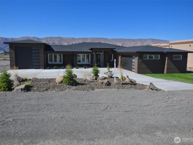 109 Wren Loop SW