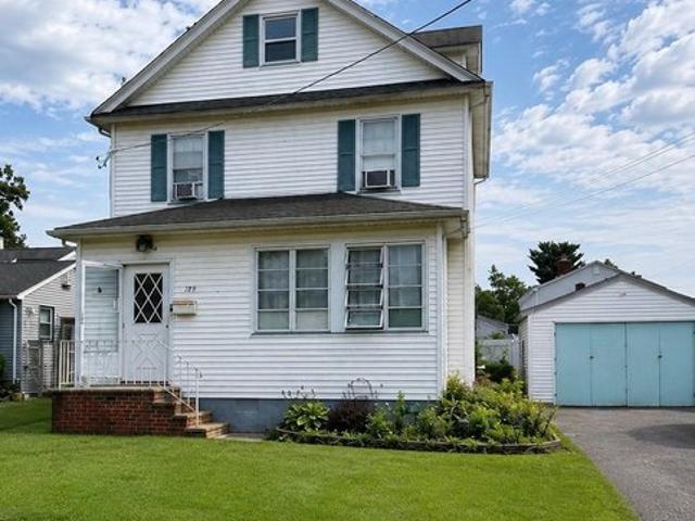 109 Tompkins Ave, South Plainfield, NJ 07080