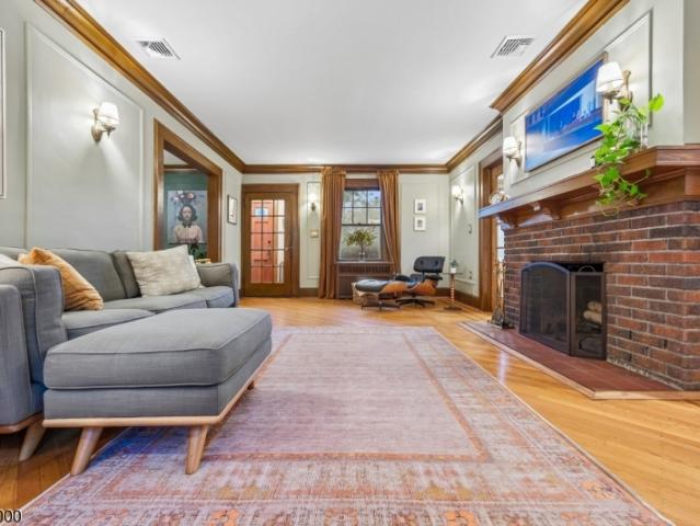 109 Tuscan Rd