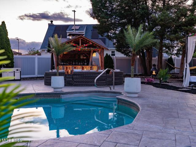 109 Twin Rivers Drive