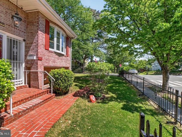 109 Van Buren St NW, Washington, DC 20012 | MLS #DCDC2257